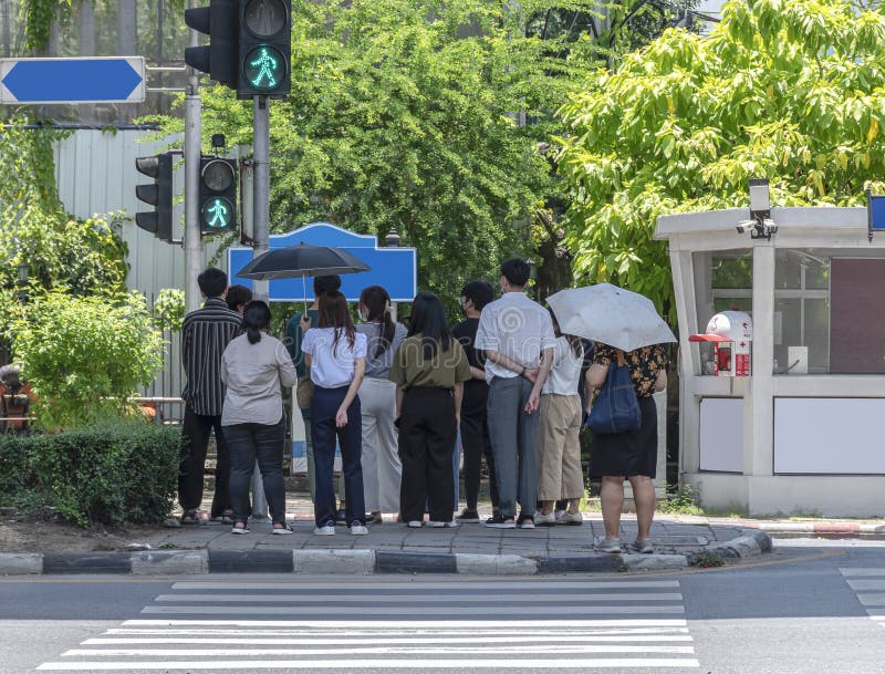 Crowd of People Crossing Road Editorial Photography - Image of ...