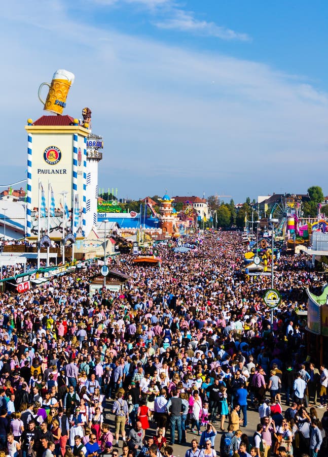 Crowd of people editorial image. Image of ferris, theresienwiese ...