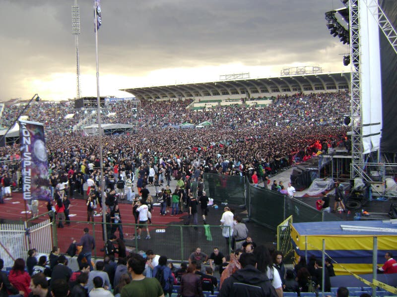 The Crowd at Sonisphere Sofia Rocks Editorial Photography - Image of ...