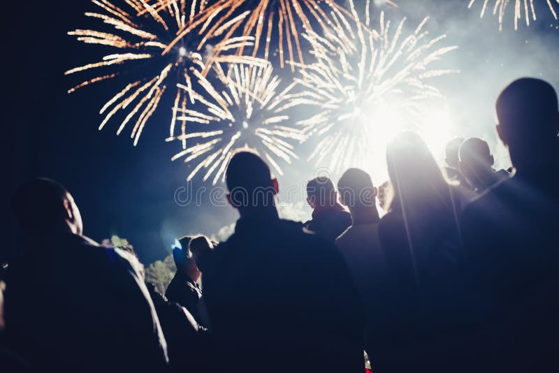 Crowd watching fireworks editorial photo. Image of celebrate - 111104211