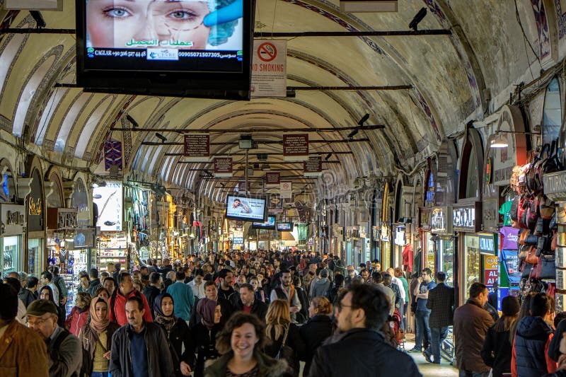 Crowded Grand Bazaar in Istanbul, Turkey Editorial Photography - Image ...