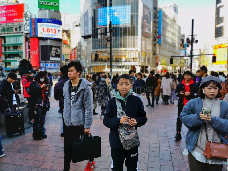 Crowded Tokyo Town in Everyday Editorial Photography - Image of clean ...