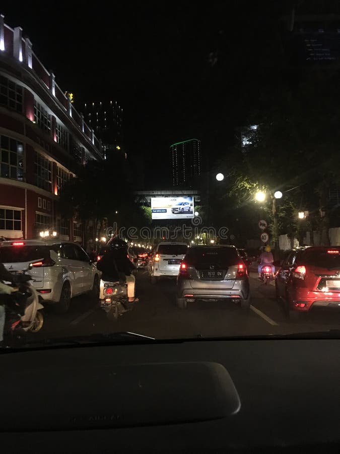 Crowded Traffic at Weekend Night Editorial Photo - Image of tunjungan ...