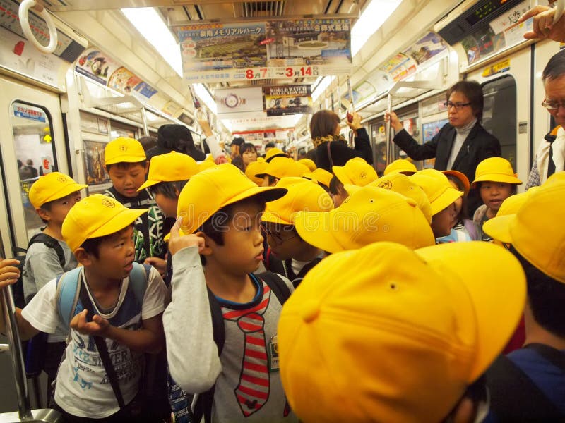 Crowded Train editorial stock image. Image of crowds - 86133404