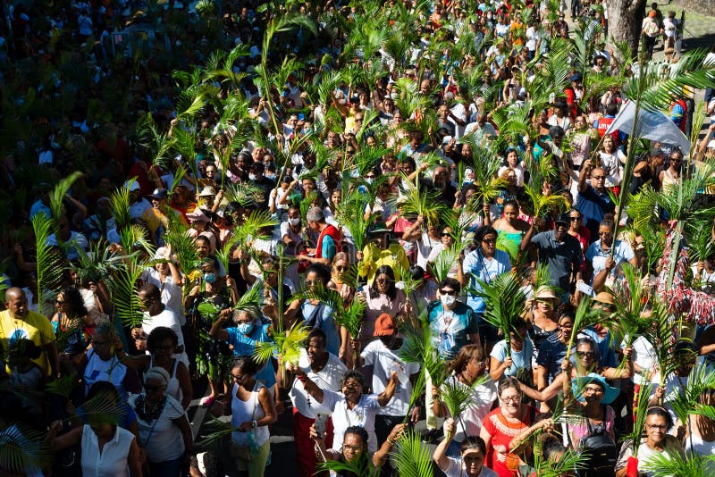 Crowds of Catholic Worshipers Wave Palm Branches during the Palm Sunday ...