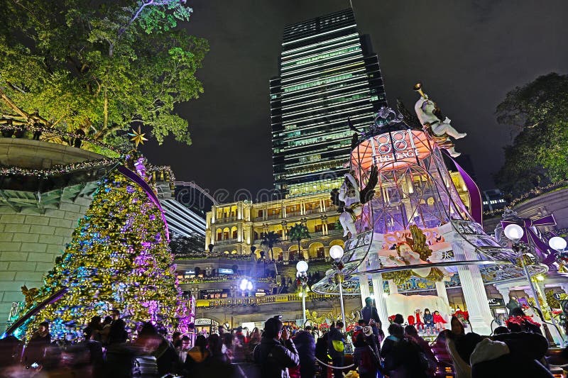 Crowds Gather at 1881 Heritage for Christmas 20 Dec 2013 Editorial ...