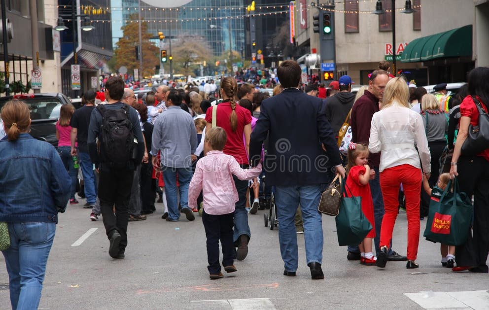 Crowed people editorial stock image. Image of walking - 27984039
