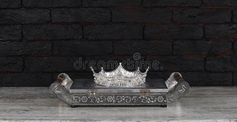 Crown on a box, black stock image. Image of beauty, decoration - 296172067