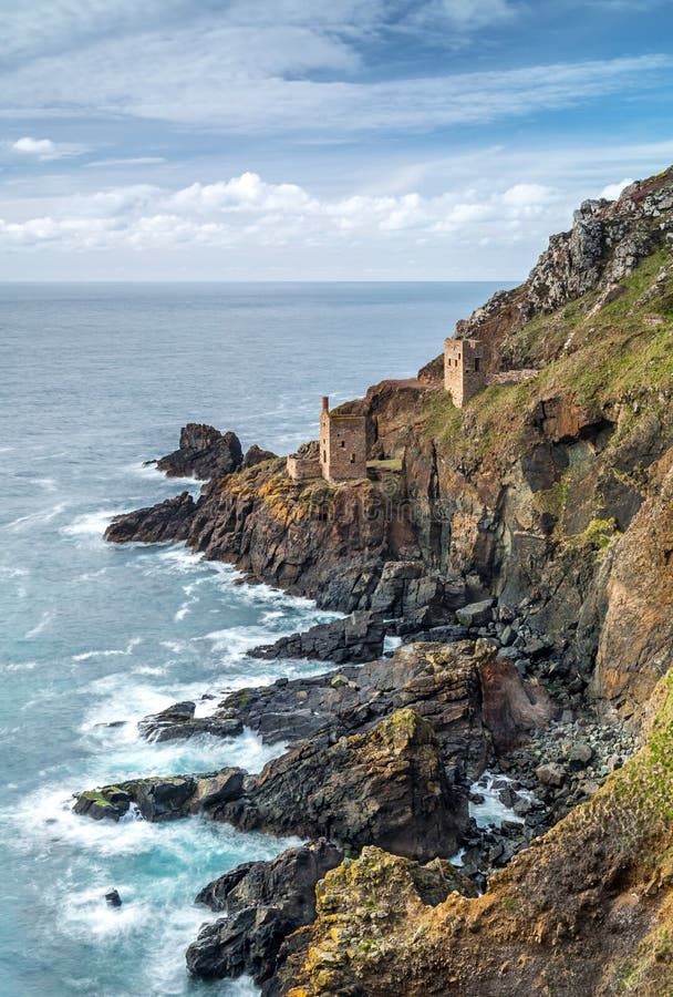 Crown Engine Houses on Cliffs, Botallack, Cornwall Stock Image - Image ...