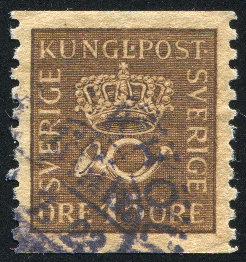 Crown and post horn stock image. Image of rood, signal - 362448295