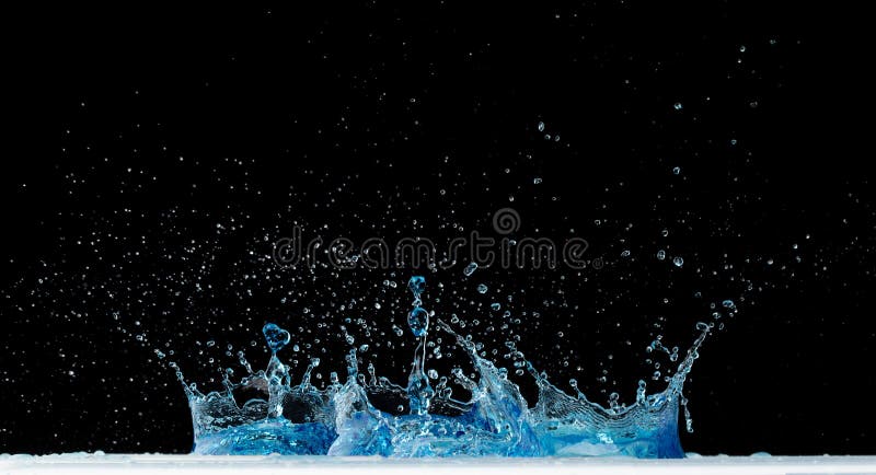 Crown Water Splash on Object To Create Shape Form Fluttering in Droplet ...