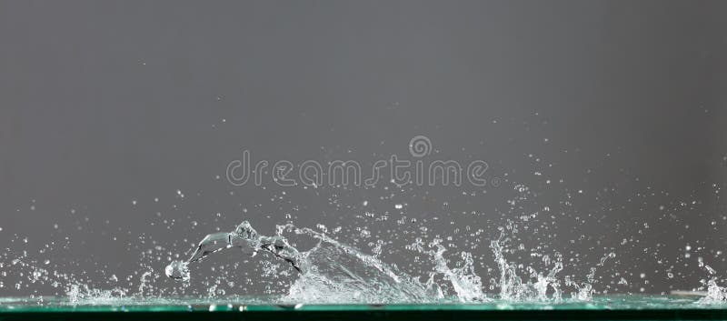 Crown Water Splash on Object To Create Shape Form Fluttering in Droplet ...