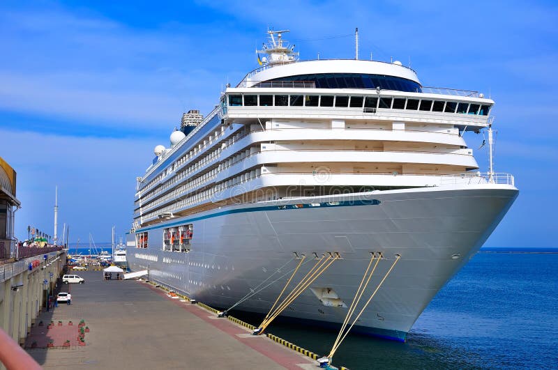 Cruise liner stock image. Image of horizontal, pier, boat - 26655373