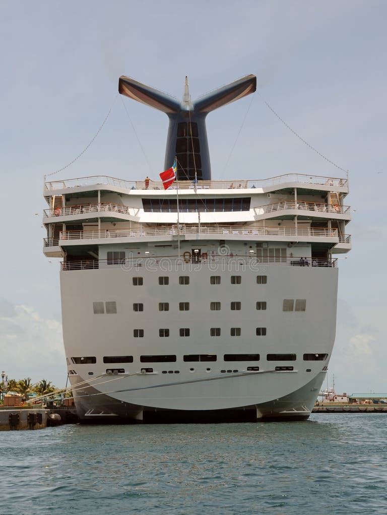 809 Cruise Ship Rear View Stock Photos - Free & Royalty-Free Stock ...