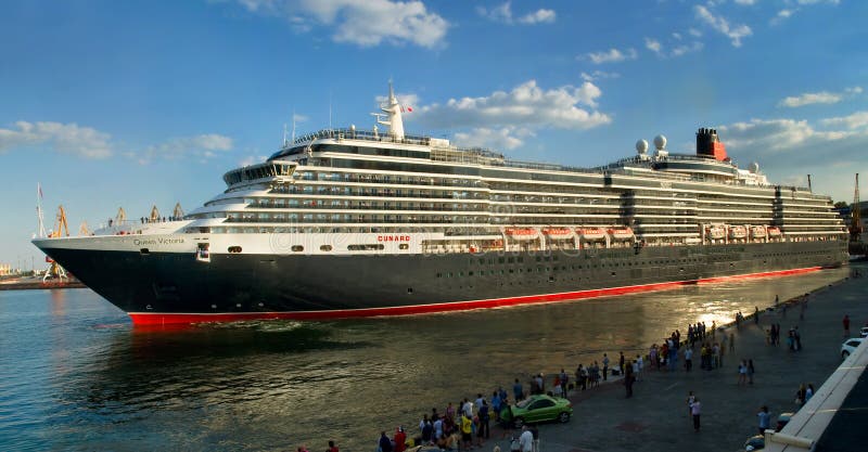 Cruise ship Queen Victoria editorial stock image. Image of dock - 21383664