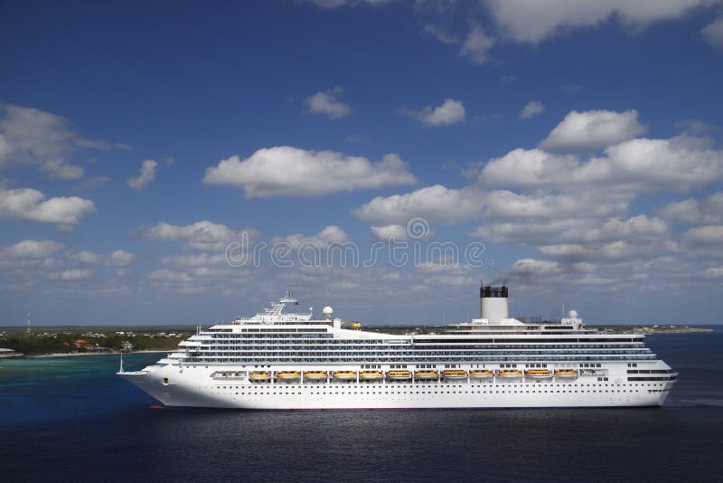 Cruise Ship Side Profile Royalty Free Stock Photos - Image: 13636178