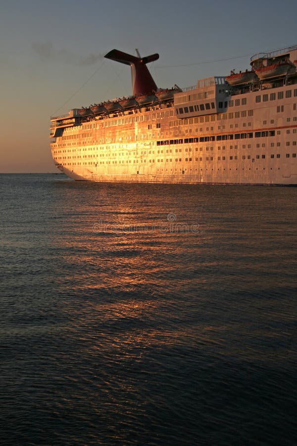 Disney Cruise Ship at Night Editorial Image - Image of evening, vessel ...