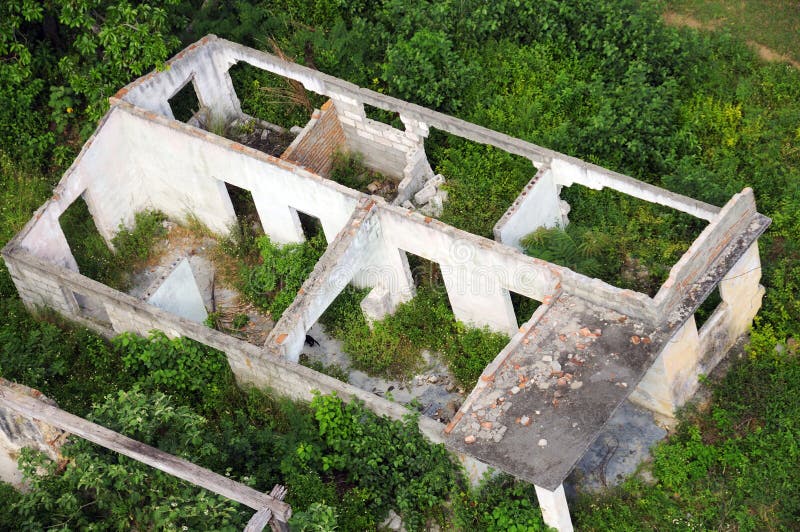 Crumbled House in Cuban Countryside Stock Photo - Image of masonry ...