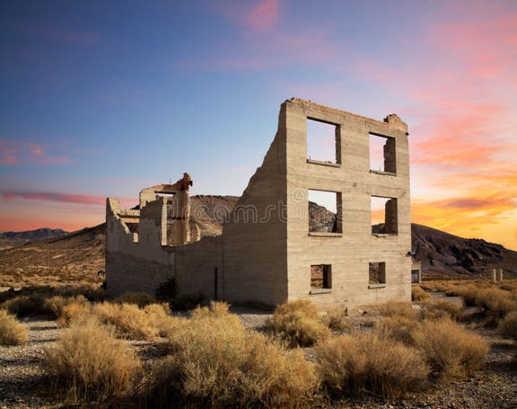 Crumbling Building stock image. Image of horizontal, rhyolite - 15297507