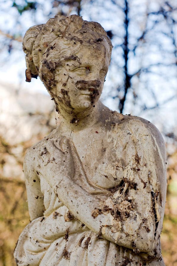 Crumbling Statue of a Beautiful Woman Stock Photo - Image of mythology ...