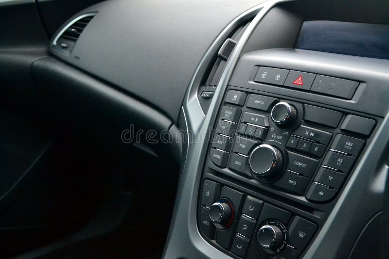 Cruscotto dell'automobile fotografia stock. Immagine di schermo - 36770048