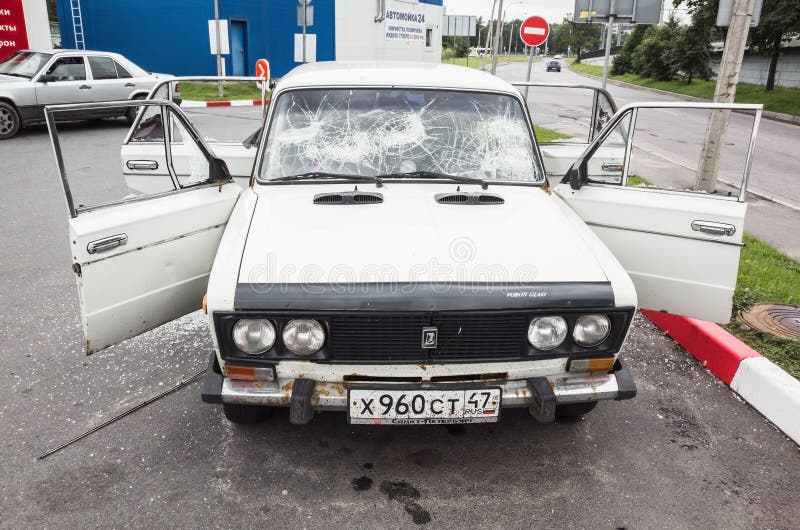 639 Car Smashed White Photos - Free & Royalty-Free Stock Photos from ...