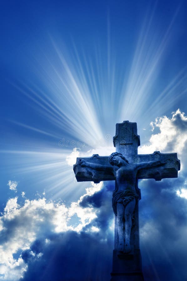 Cruz Cristiana En Rayos De La Luz Foto de archivo - Imagen de cruz ...