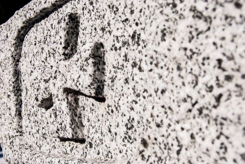 Cruz del granito imagen de archivo. Imagen de desgaste - 118765343