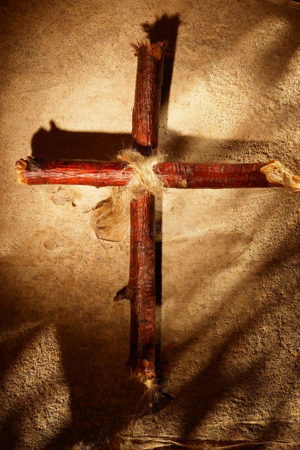 Cruz en arena imagen de archivo. Imagen de paso, mensaje - 43707785