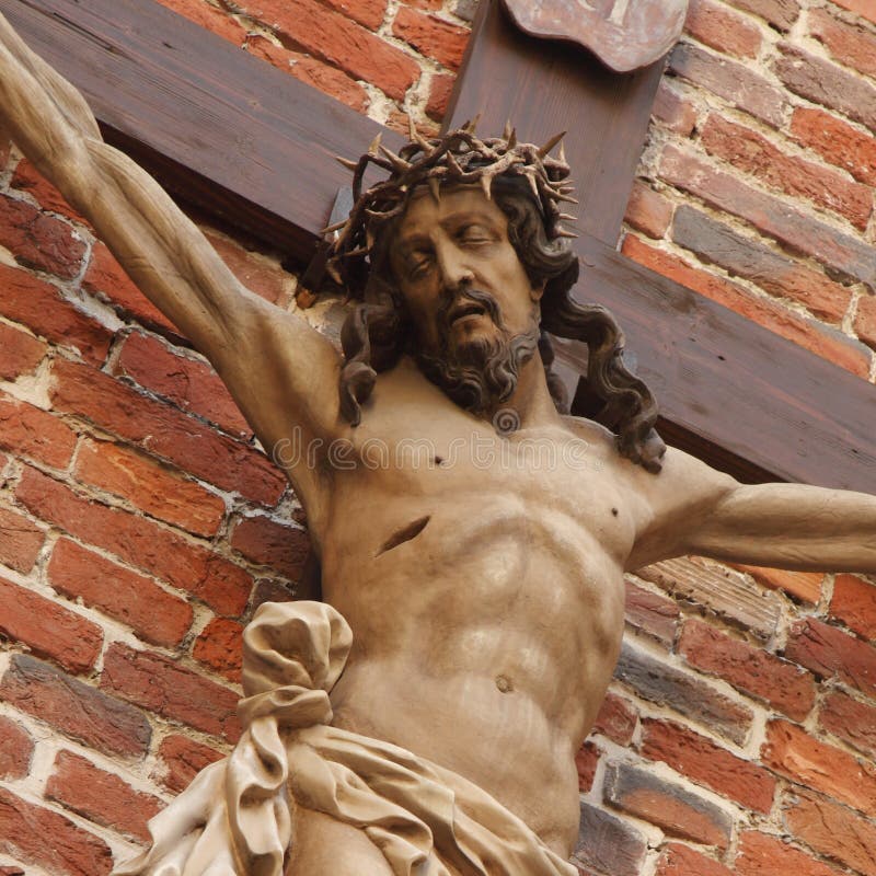 Silueta De Cruz Sagrada Con Estatua Crucificada De Jesucristo Antiguo ...