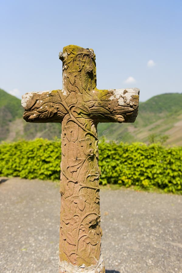Cruz simple foto de archivo. Imagen de simple, cruz - 13124144