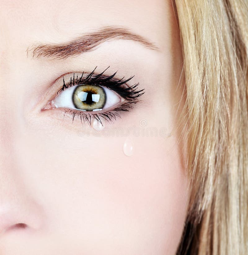 Crying woman stock image. Image of feelings, green, makeup - 20240331