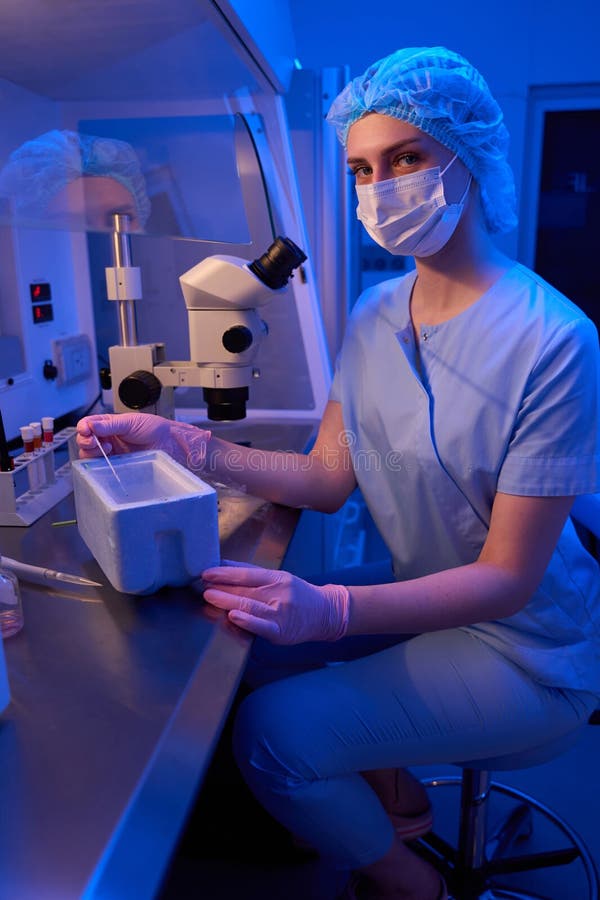 Cryopreservation Expert Freezing Cells in Cryogenic Freezer Box Stock ...