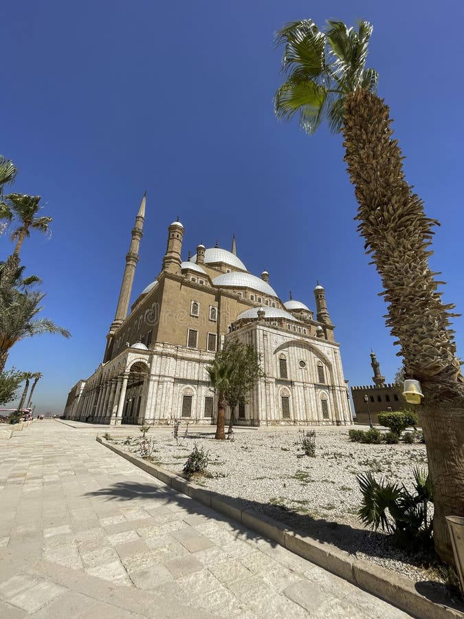 Crystal Mosque in the Ancient Citadel of Cairo Stock Photo - Image of ...