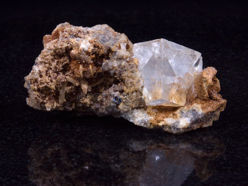 Crystal rock fotografering för bildbyråer. Bild av dyrbart - 7230095