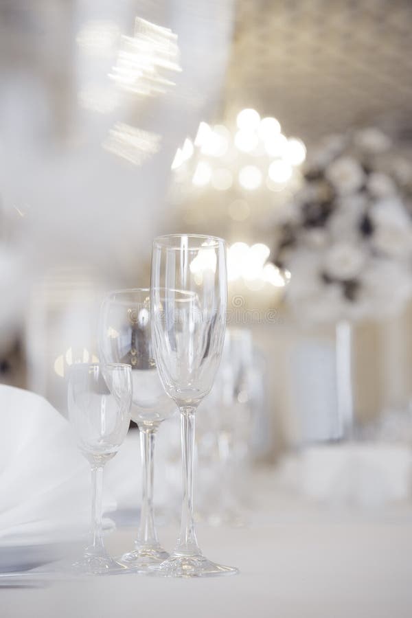 Crystal Table Setting stock image. Image of napkin, buffet - 68624961