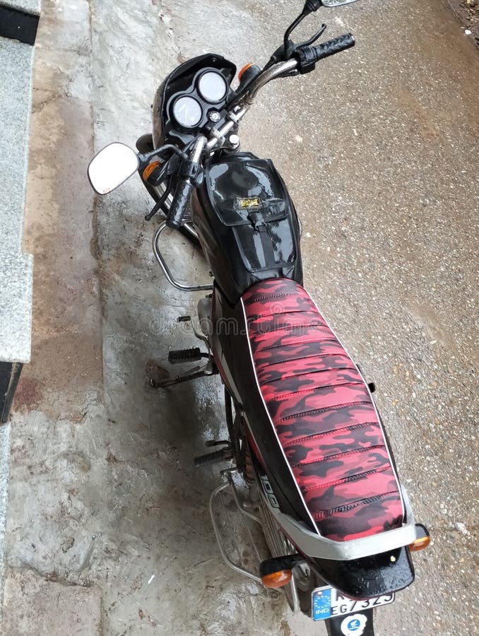 CT 100 Indian bike ðŸš² editorial photo. Image of life - 257811621