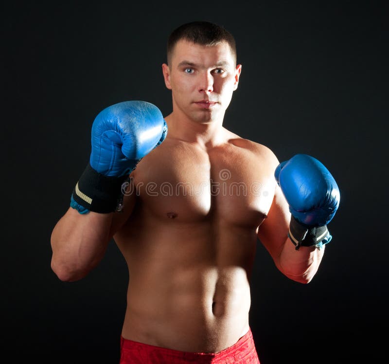Boxeador. imagen de archivo. Imagen de concentrado, artes - 33128933