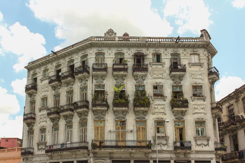 Cuba - Havana - Historic Building - Classic Colonial-style Architecture ...