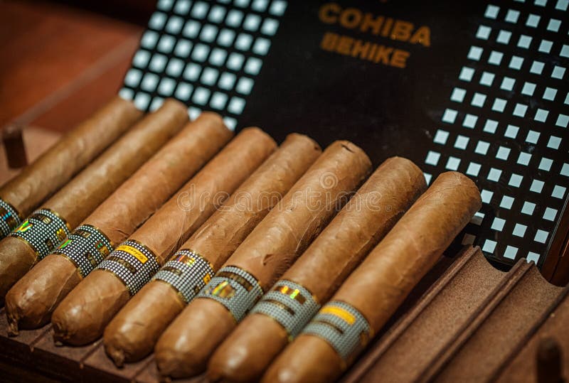 Cuban cigars in box editorial photography. Image of havana - 91979317
