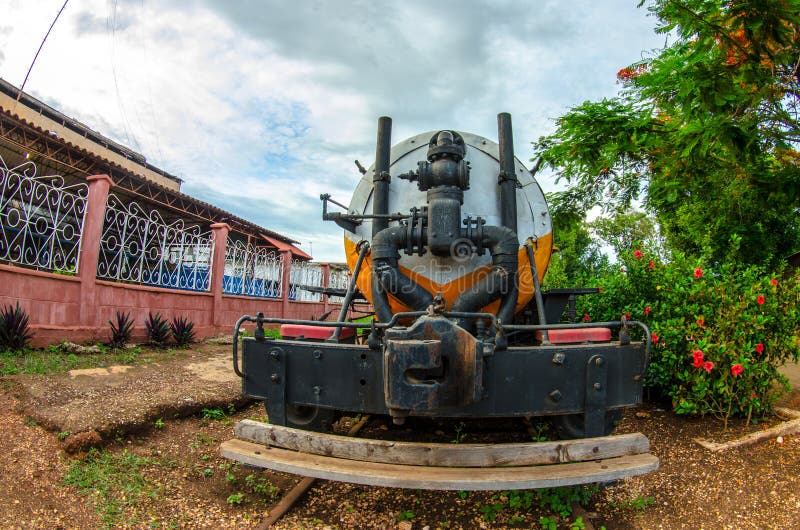 Cuban trains and railroads stock image. Image of america - 38517321