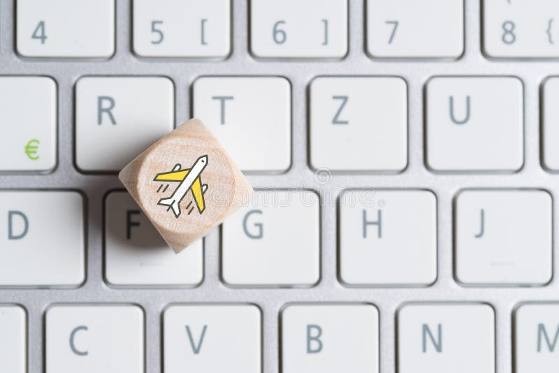 Cube Avec Symbole D'avion Sur Le Clavier Image stock - Image du maison ...
