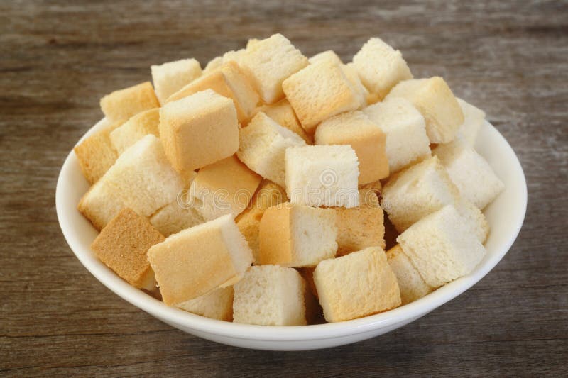 Cube en pain image stock. Image du nourriture, homemade - 70588067