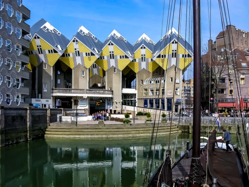 Cube Houses in Rotterdam, Netherlands Editorial Photography - Image of ...