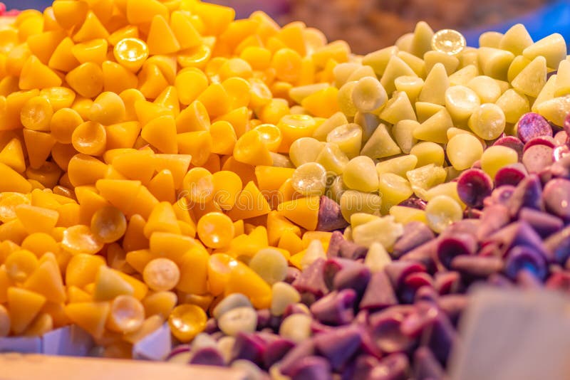 Cuberdons belges photo stock. Image du fermer, pourpré - 133431494