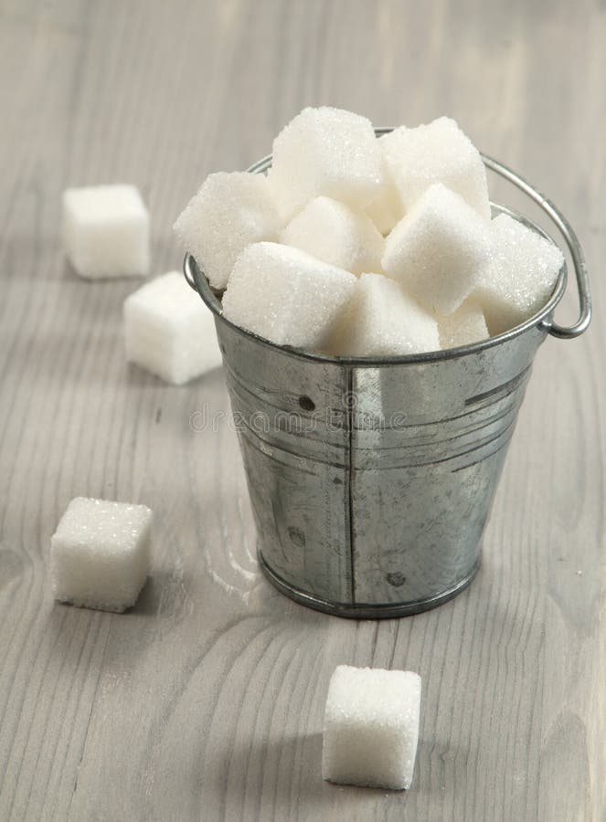 Le sucre cube la pyramide image stock. Image du toujours - 17384809