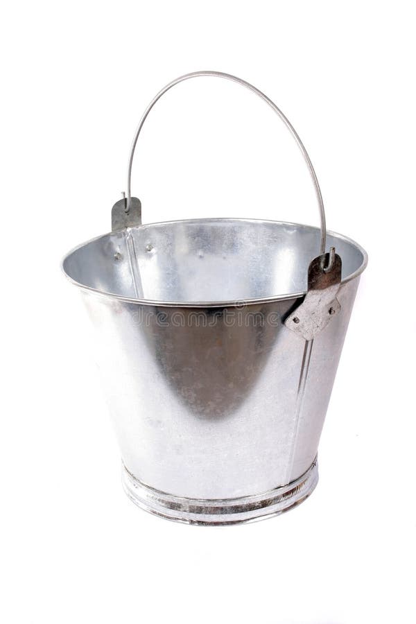 Cubeta galvanizada. foto de stock. Imagem de zinco, recipiente - 8341382