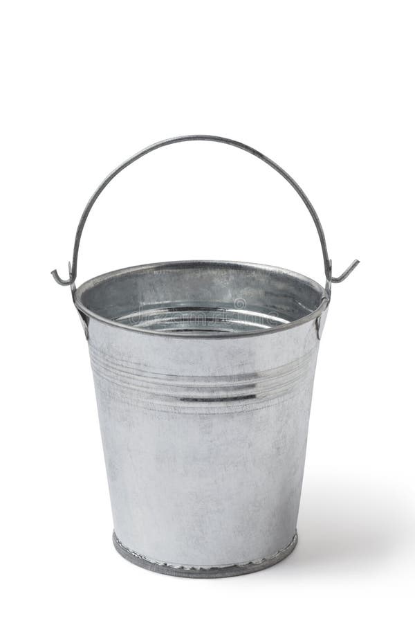 Cubeta pequena do metal imagem de stock. Imagem de imagem - 39573229