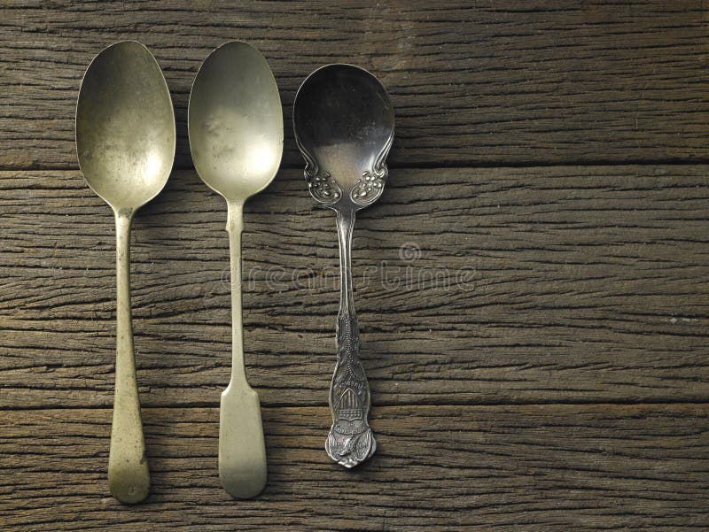 Cuchara antigua imagen de archivo. Imagen de retro, restaurante - 84078129