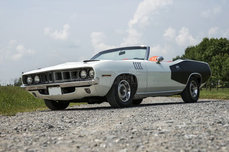 Cuda image stock. Image du peinture, automobile, cher - 48314181